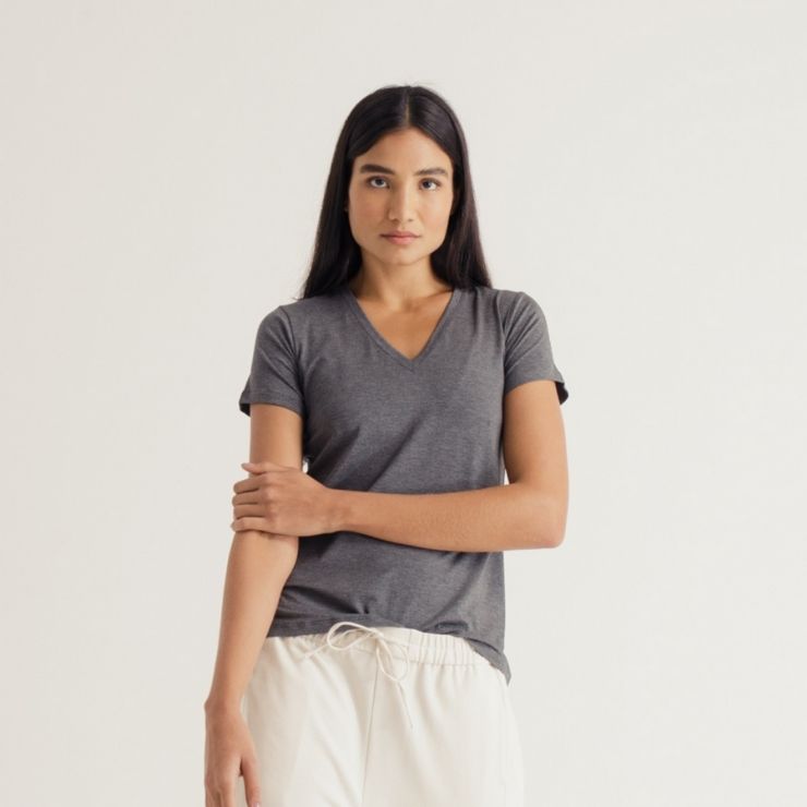 Tech T-Shirt V-Neck – Insider World